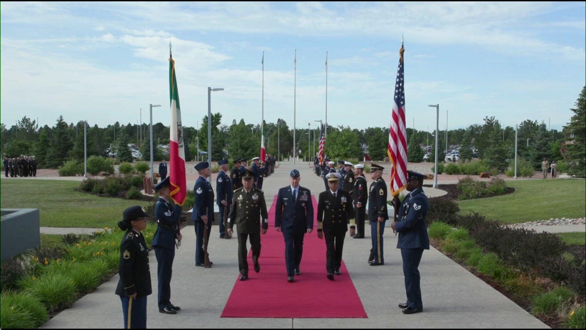 Secretarios de la Defensa y Marina Visitan Sede del Comando Norte de ...
