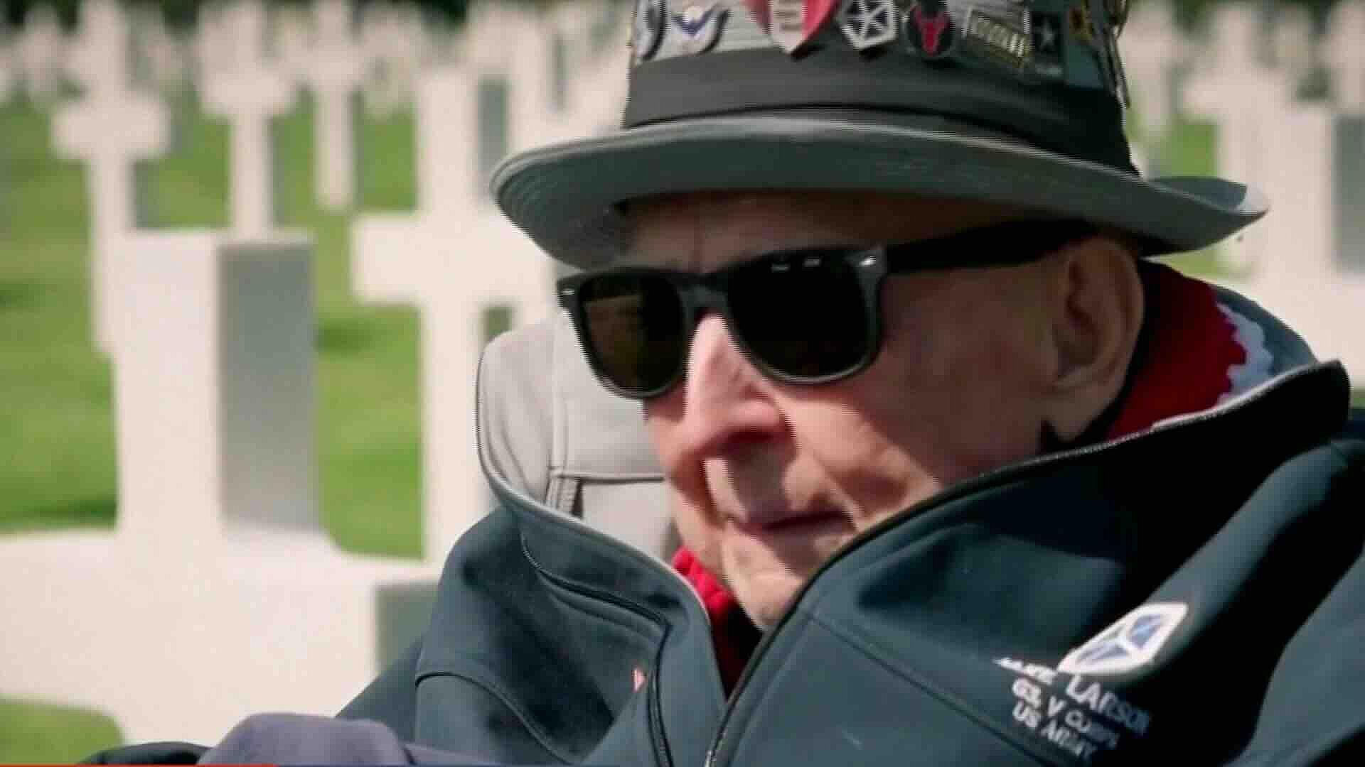 Papa Jake Larson, Veterano de Segunda Guerra, Murió a los 102 Años y ...