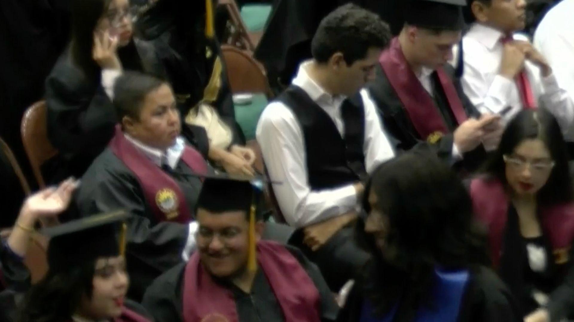 Graduados de la Universidad Tecnológica de Ciudad Juárez Enfrentan ...