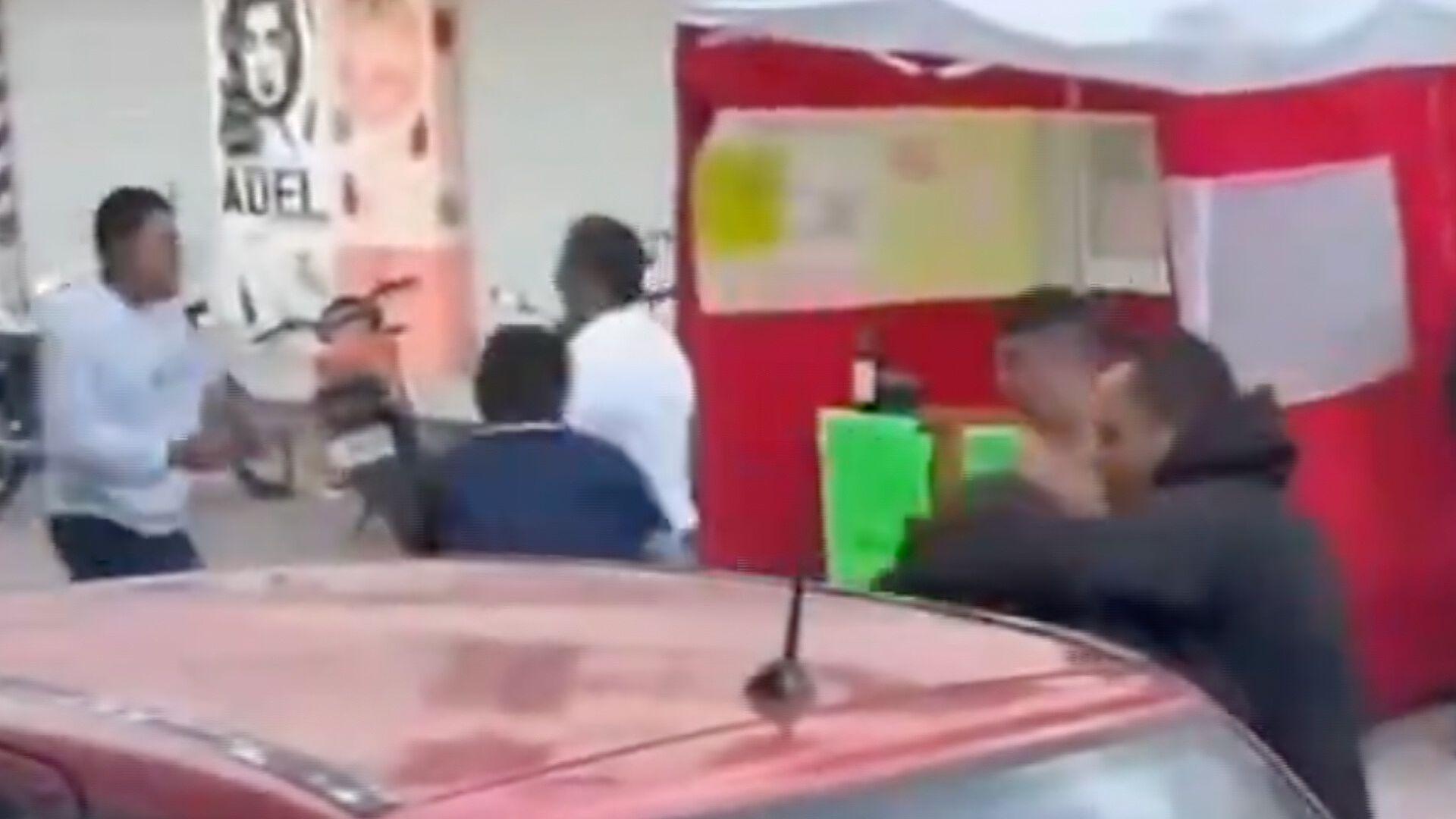 Rencilla durante una Feria Patronal en Tlaxcala Termina en Riña | N+ ...