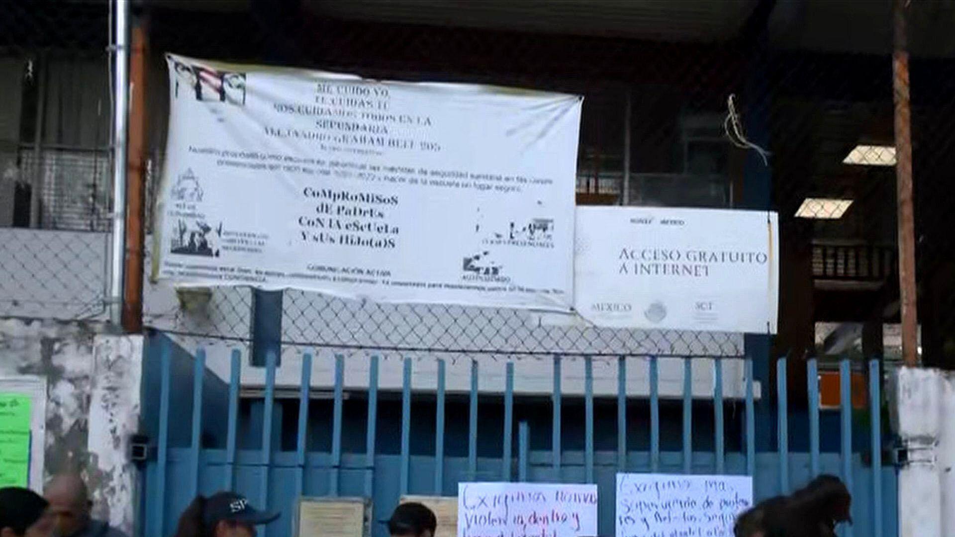 Padres de Secundaria ‘Alejandro Graham Bell’ en CDMX Cierran Escuela ...