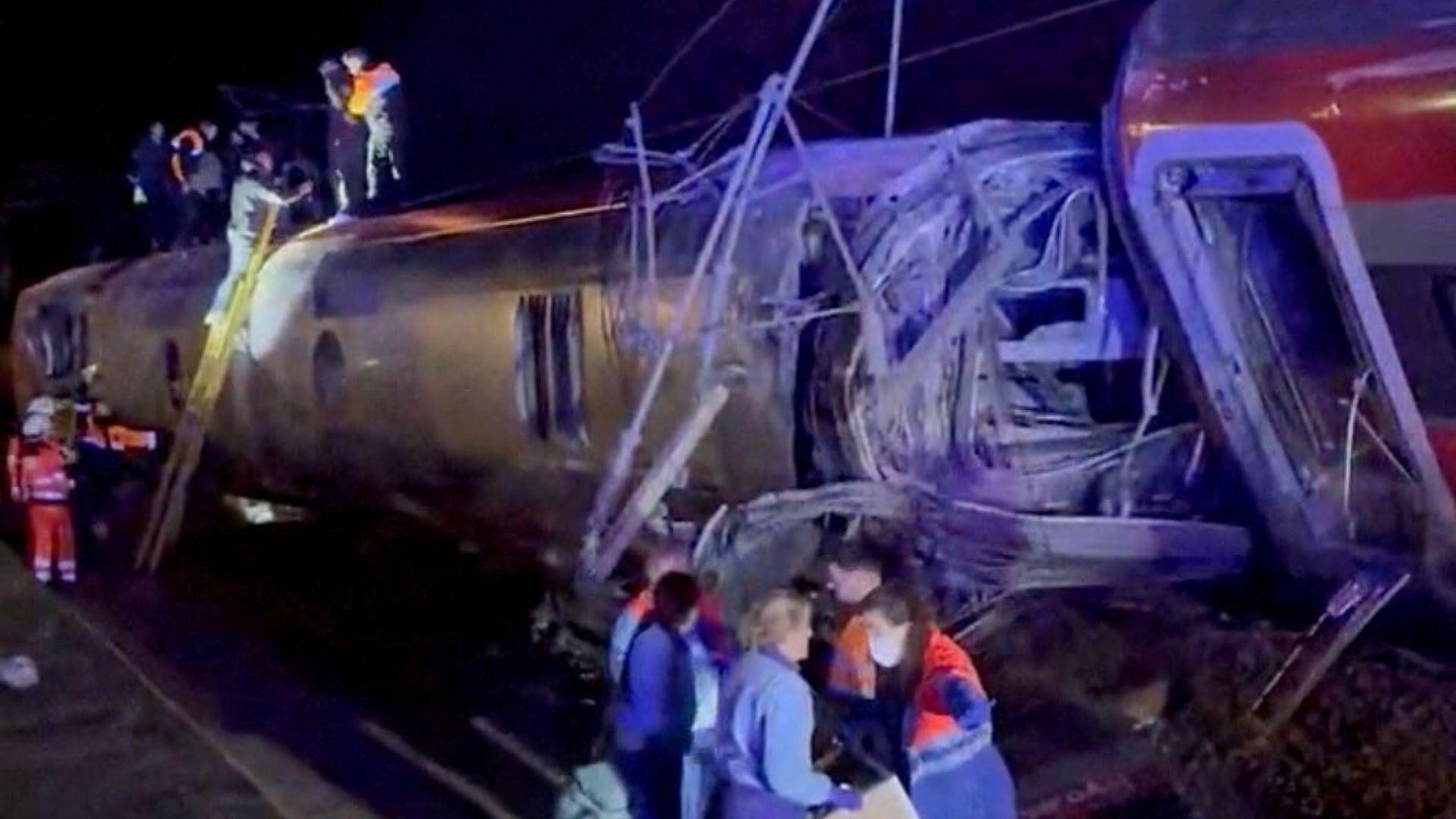 Suman Ya 7 Muertos y Varios Heridos luego de Descarrilar Dos Trenes en ...