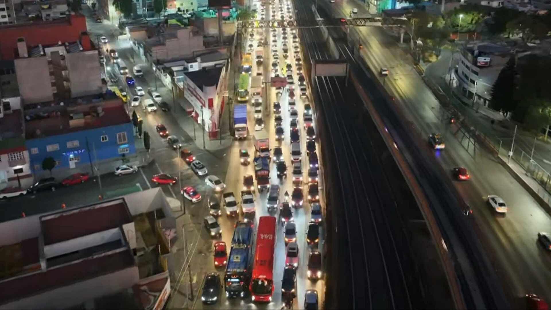 ¿Qué Pasó en Circuito Interior Hoy? Tráiler Provoca Caos Vial | N+ FORO ...