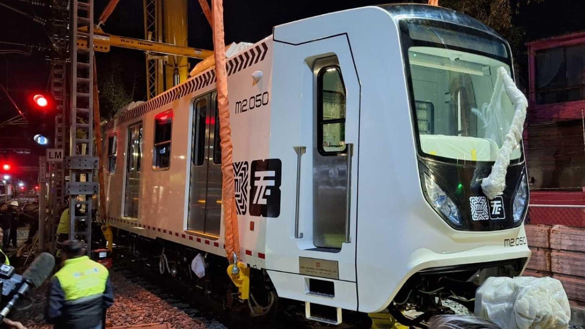 ¡Más Rápidos y Modernos! Así son los Nuevos Trenes del Tren Ligero de ...