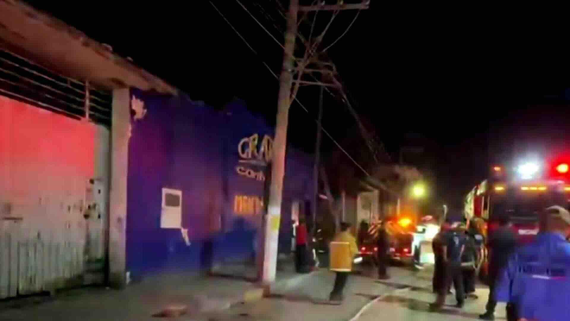Incendio en Canta Bar del Centro de Acapulco Provoca Evacuación de ...