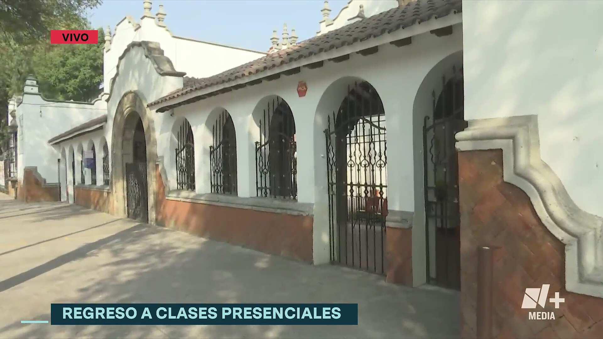 Más de 4 mil escuelas de educación básica vuelven a clases en la CDMX