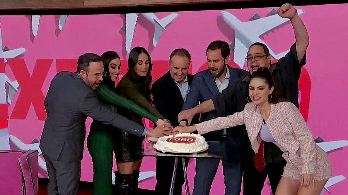 FOROtv Cumple 13 Años; Así lo Celebra Esteban Arce y su Equipo I ...