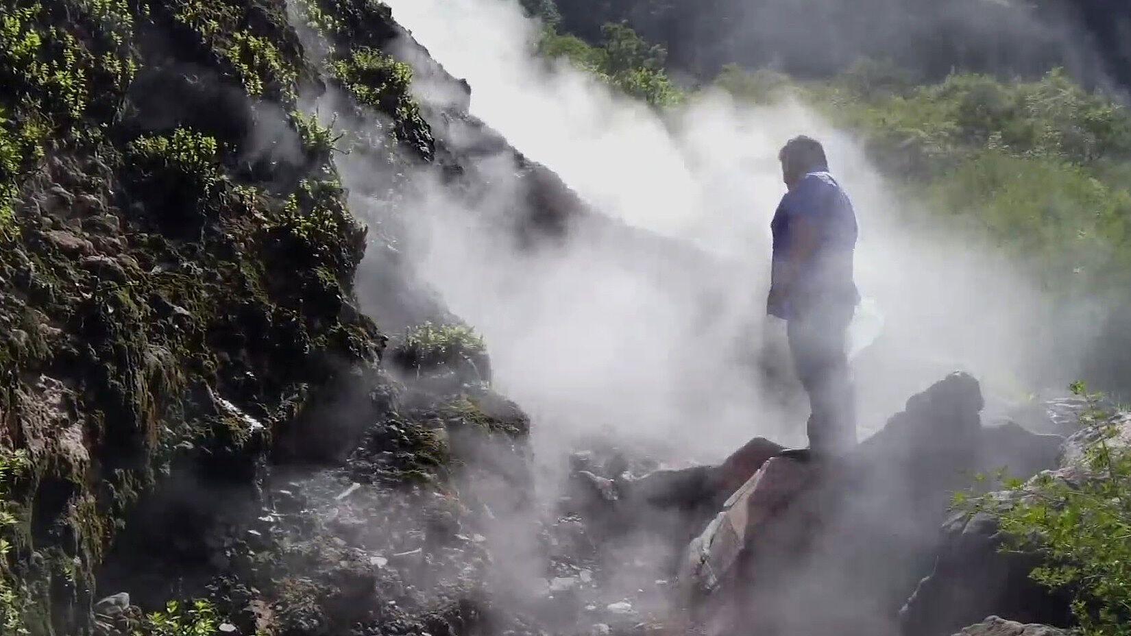 Camina Entre las Fumarolas del Volcán Ceboruco, en Nayarit | N+
