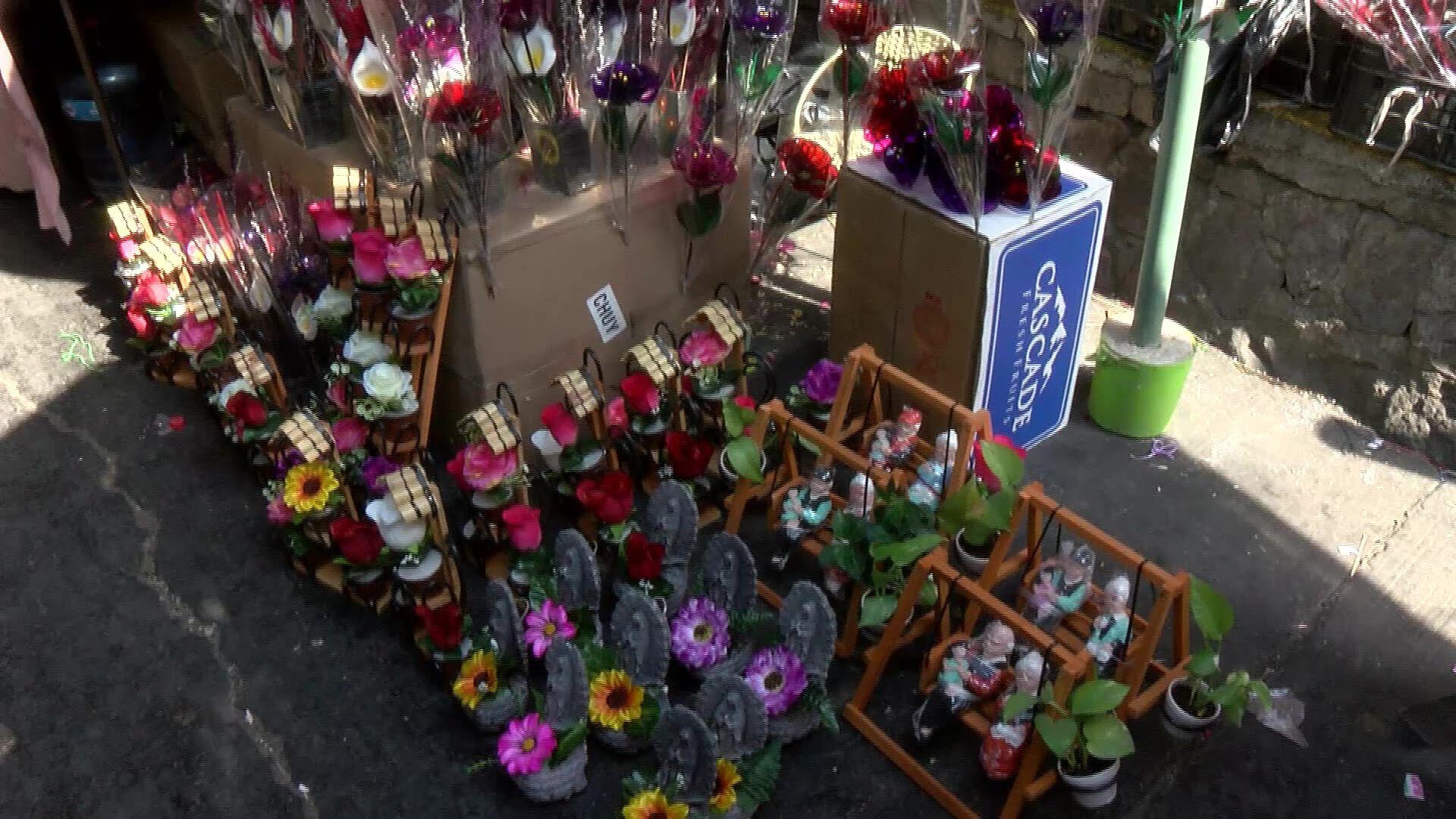 ¿Ya Sabes Que Regalarle A Mamá Este 10 de Mayo? | N+