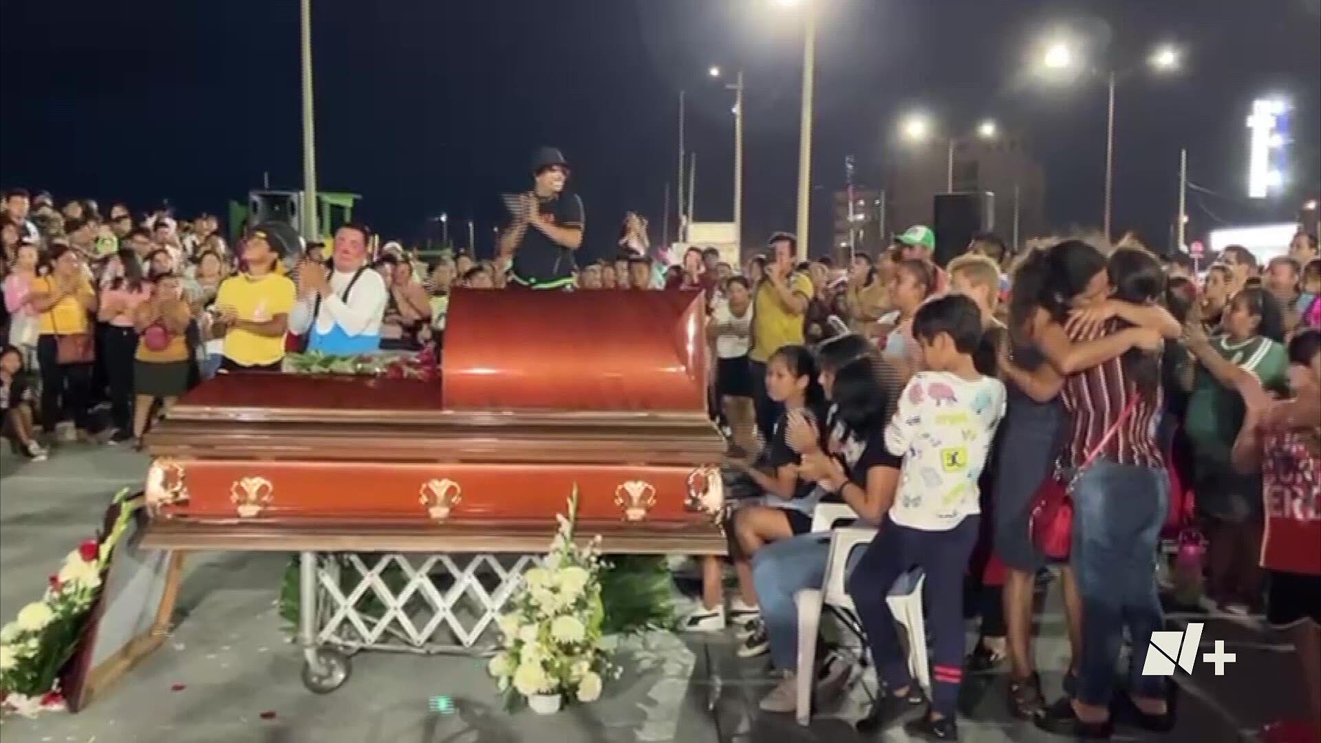 Comediante 'El Teco' Recibe Homenaje Póstumo tras Asesinato | N+