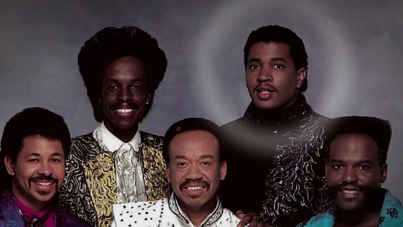 Muere Sheldon Reynolds, Vocalista y Guitarrista de Earth, Wind and Fire ...