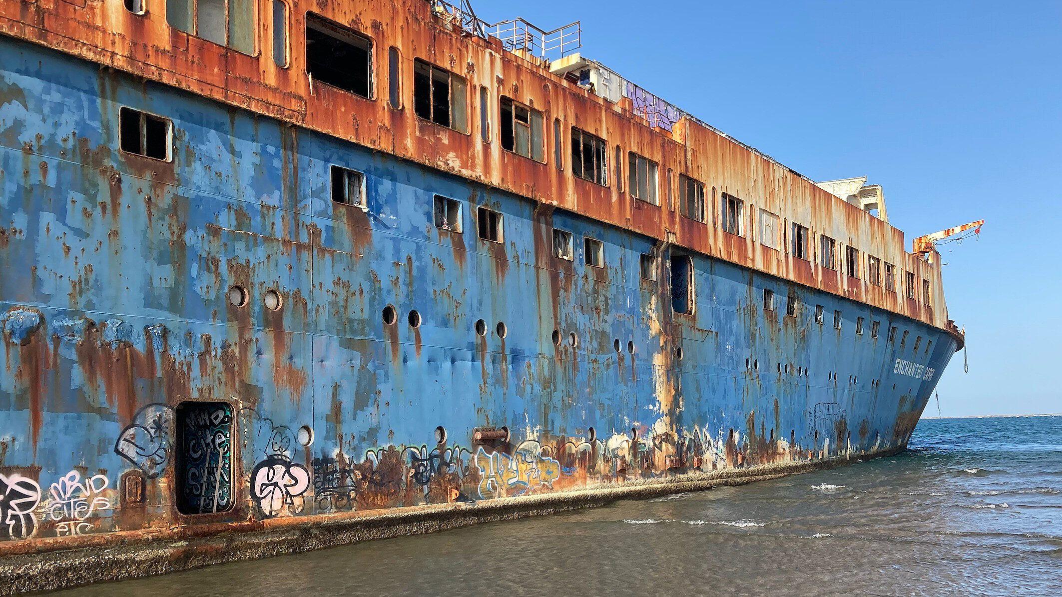De Crucero a Barco Fantasma, Esto Fue del Enchanted Capri | N+