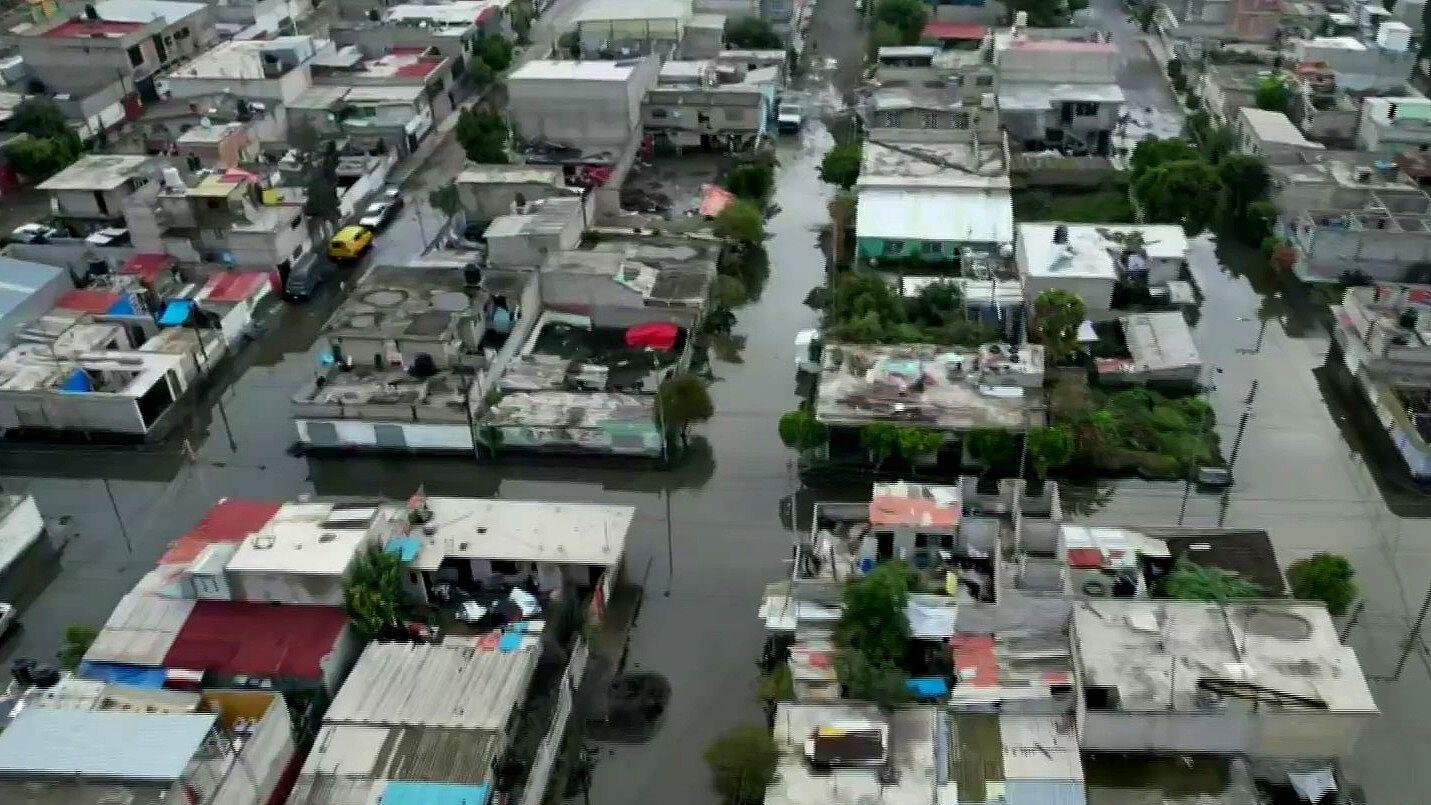 Así Luce Chalco Por Desbordamiento De Aguas Negras N