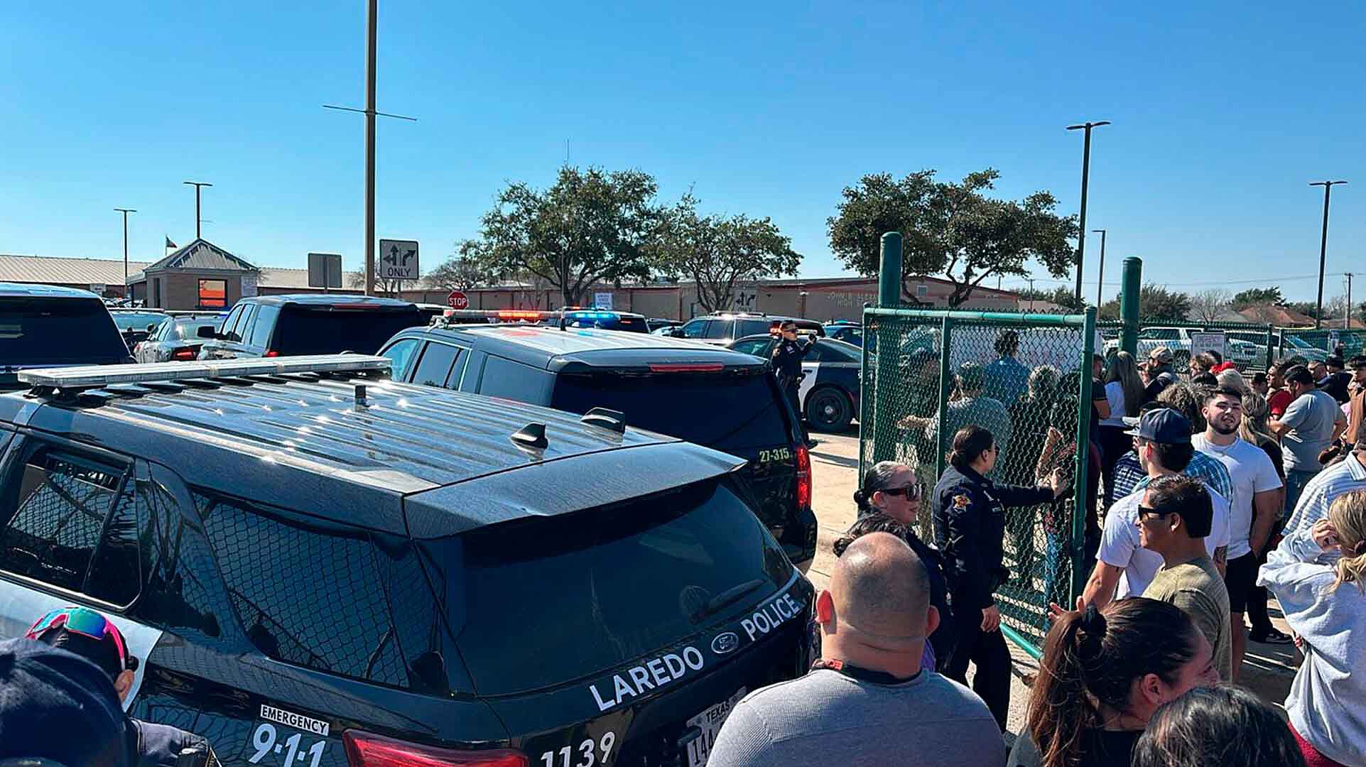 Evacuan Escuela Alexander High School en Laredo tras Supuestas Amenazas ...